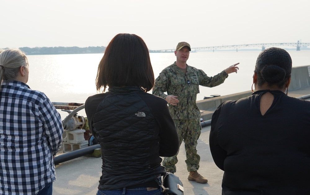 DVIDS - Images - NWS Yorktown Fleet & Family Support Center ...