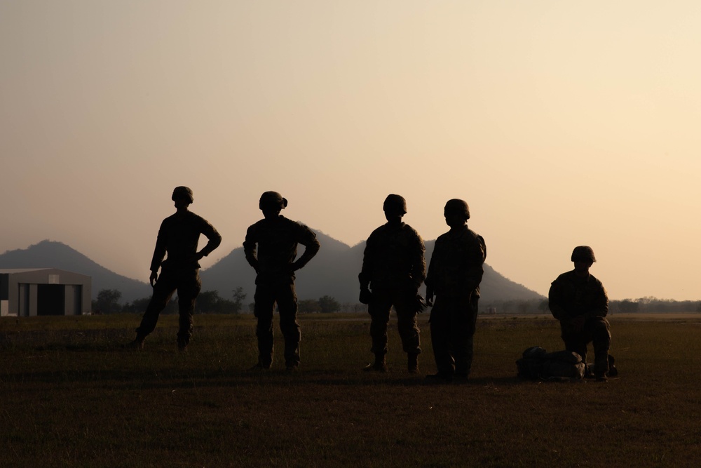 DVIDS - Images - Humvee hoist training in Thailand [Image 1 of 10]