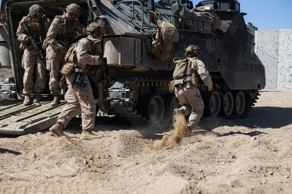 DVIDS - Images - Marines with V26 conduct urban operations during ITX for SLTE 2-24 [Image 5 of 8]