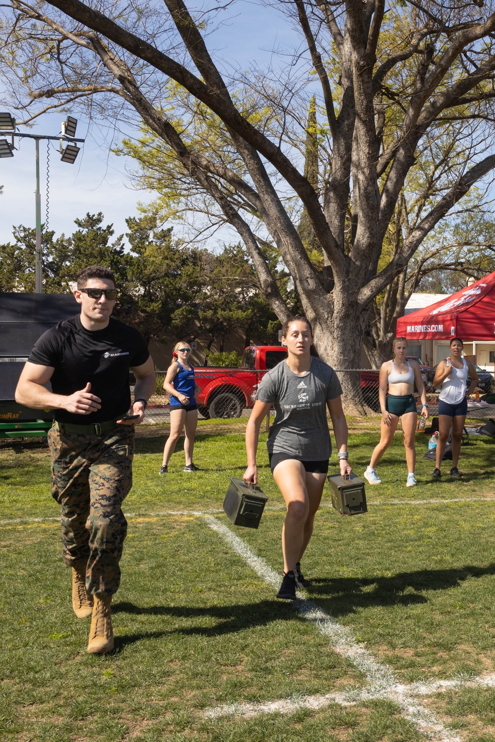 DVIDS - Images - Marines, Sac State women’s rowing conduct CFT [Image 7 ...