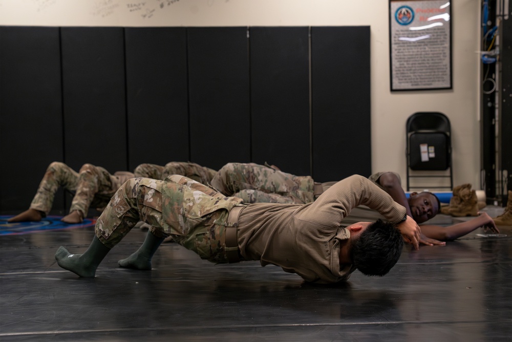 DVIDS - Images - Combative with the Ravens [Image 2 of 10]