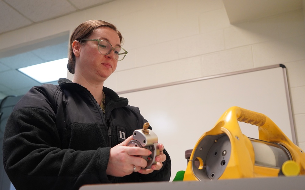 DVIDS - Images - NAVSEA RASO DET-Yorktown specialized training [Image 2 ...