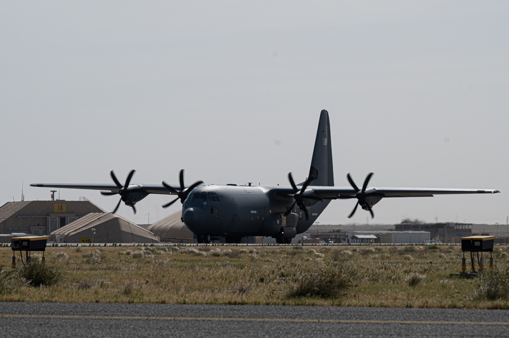 DVIDS - Images - Airmen load AFCENT C-130s with humanitarian aid bound ...