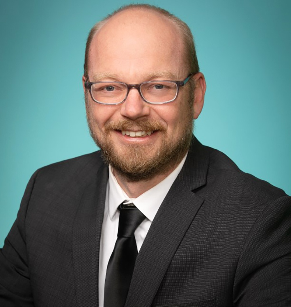 DVIDS - News - Two NUWC Division Newport employees receive award from ...