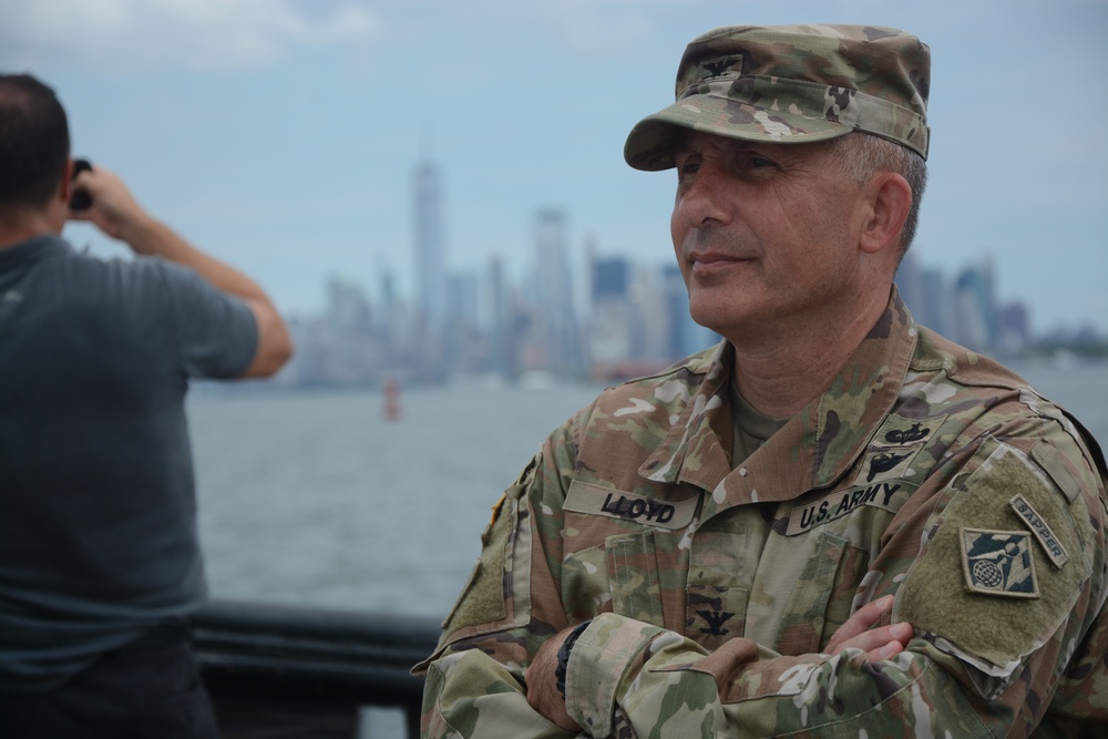 DVIDS - Images - Brig. Gen. John P. Lloyd tour with USACE New York District