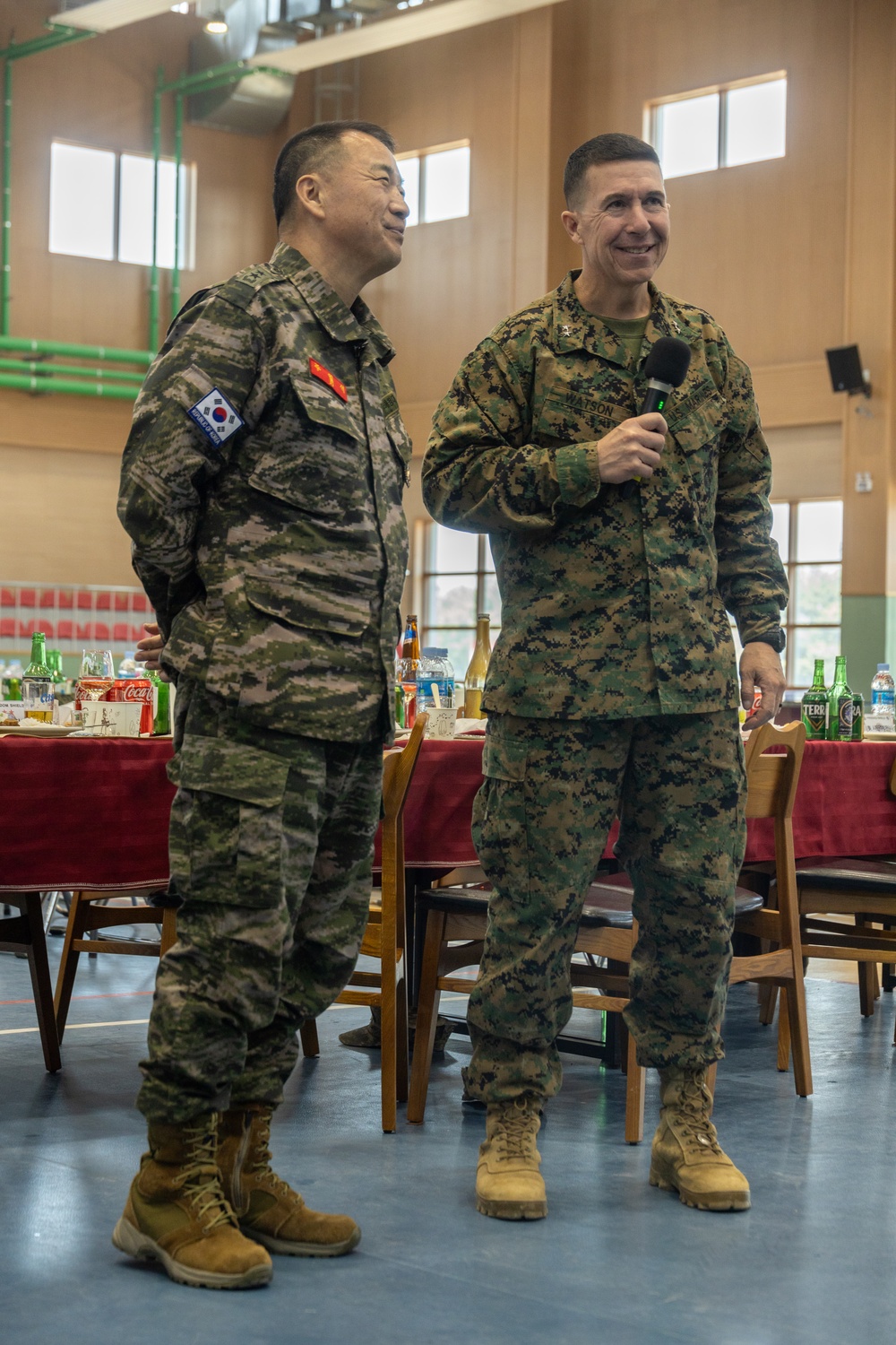 DVIDS - Images - U.S., Koreans celebrate with victory dinner during ...