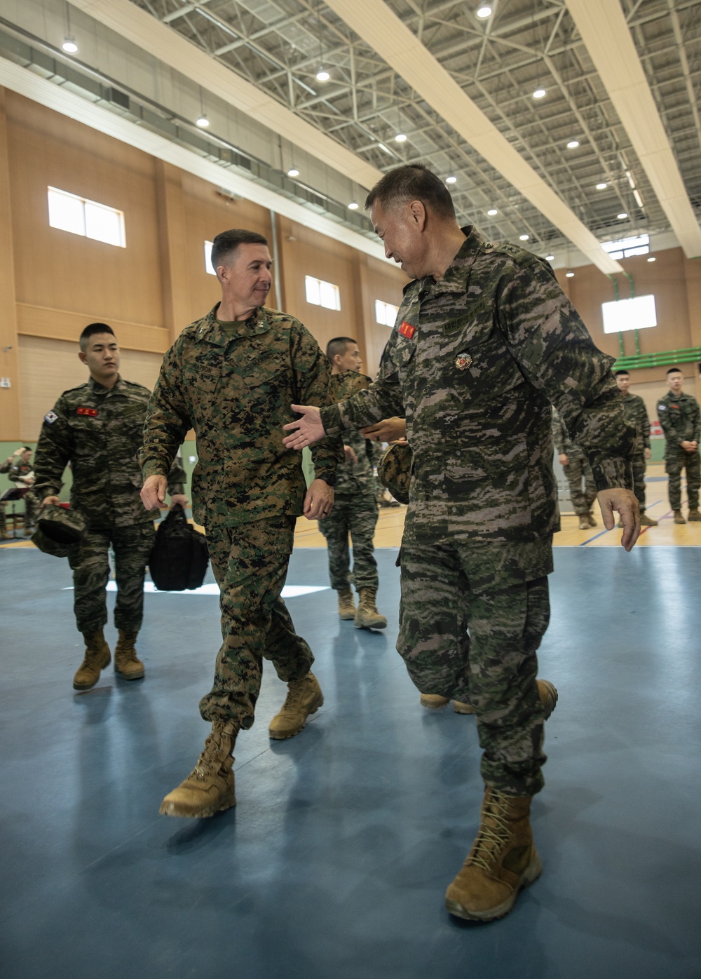DVIDS - Images - U.S., Koreans celebrate with victory dinner during ...