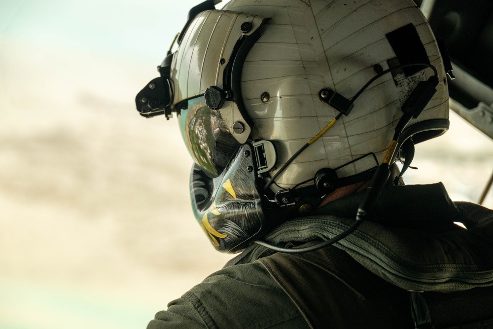 DVIDS - Images - 3rd MLG and MCIPAC conduct Air Mobility Exercise with ...