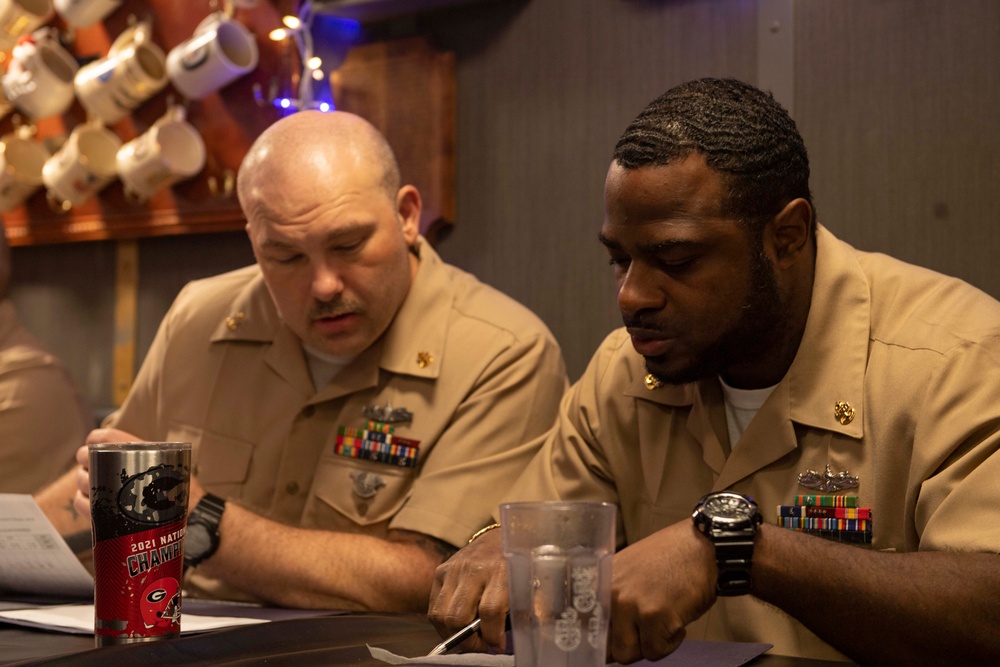 DVIDS - Images - USS Mason Conducts Routine Operations in the Red Sea ...