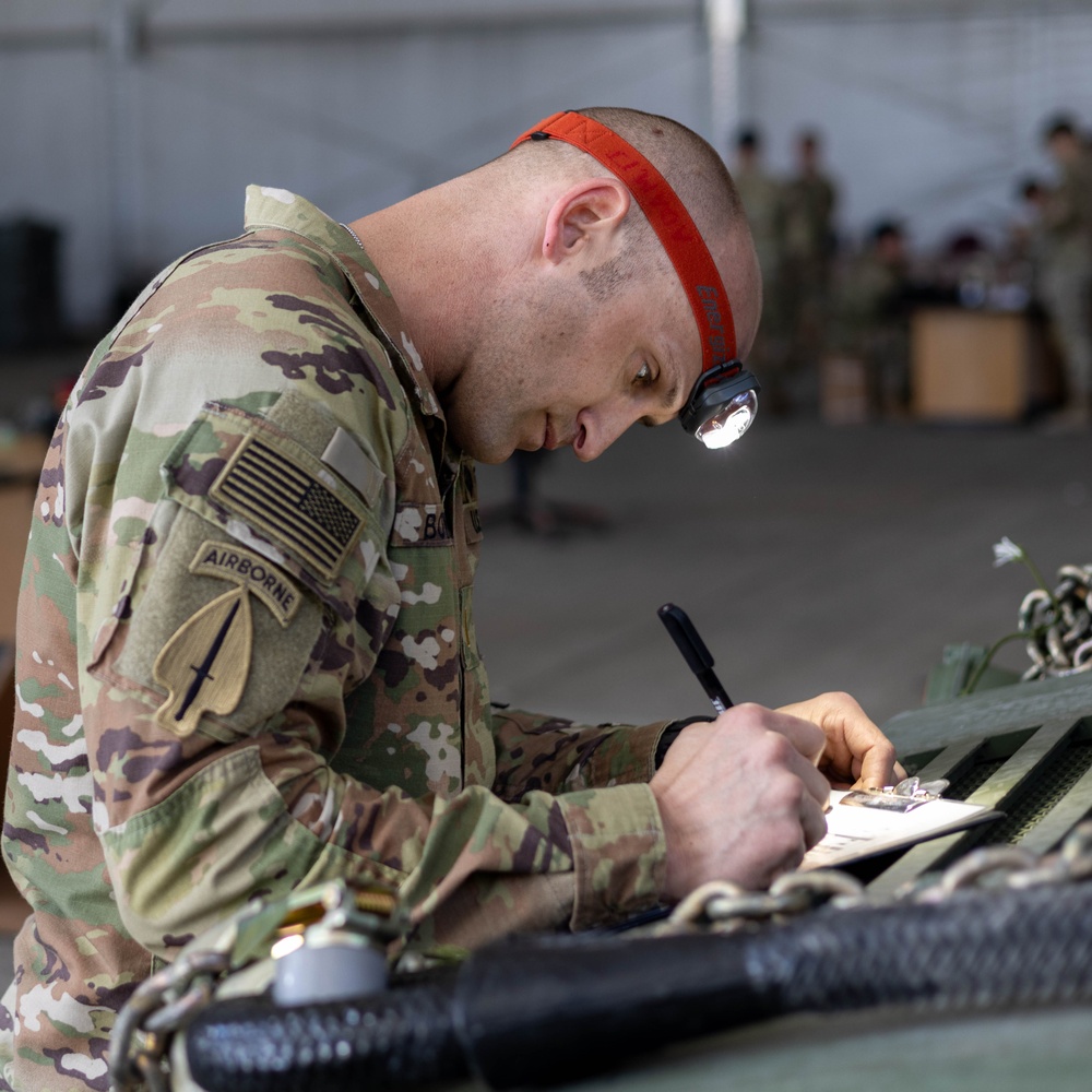 DVIDS - Images - Pathfinder Slingload Inspections [Image 8 of 9]