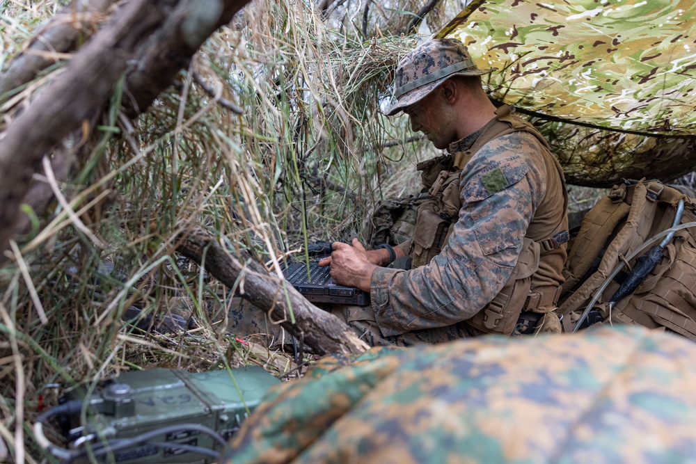 DVIDS - Images - Radio Reconnaissance Hide and Seek | 3rd Radio ...