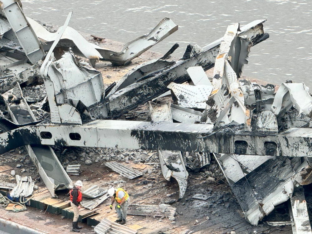 DVIDS - Images - Wreckage removal operations continue at Key Bridge ...