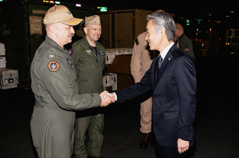 DVIDS - Images - Japanese Ambassador Visits USS George Washington ...