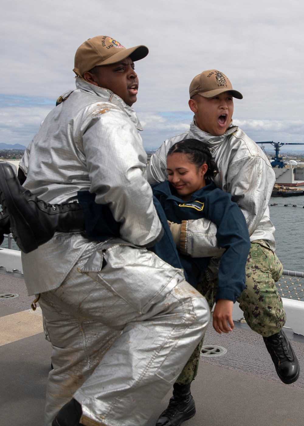 DVIDS - Images - USS Tripoli's Sailors Conduct Flight Deck Firefighting Training [Image 1 of 7]