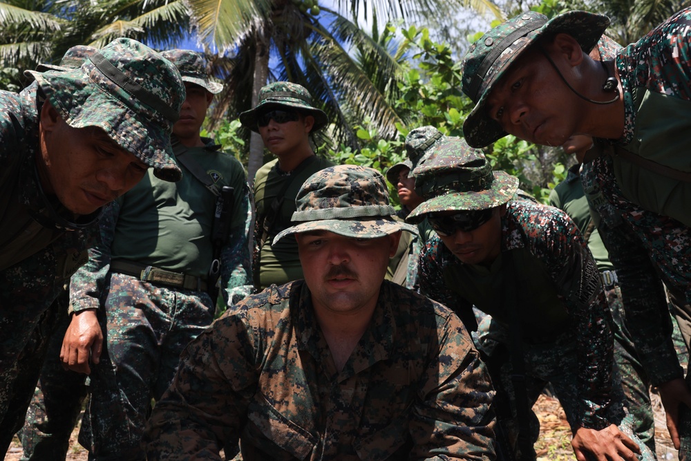 DVIDS - Images - Balikatan 24: PMC attends 3rd LCT’s Surveillance Systems Showcase [Image 5 of 7]
