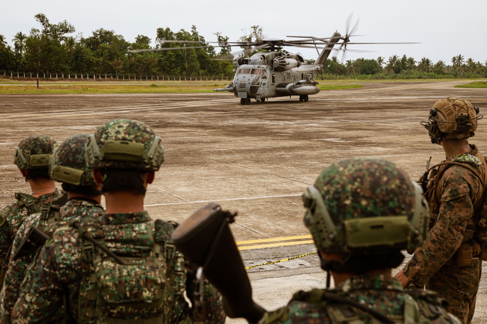 DVIDS - Images - Balikatan 24: U.S., Philippine Marines Conduct ...