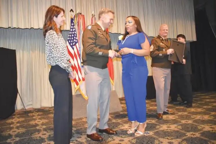 DVIDS - News - Ceremony recognizes volunteers
