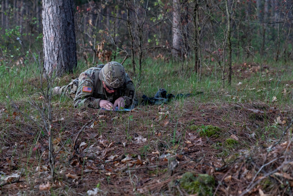 DVIDS - Images - An E3B candidate plots points [Image 4 of 5]