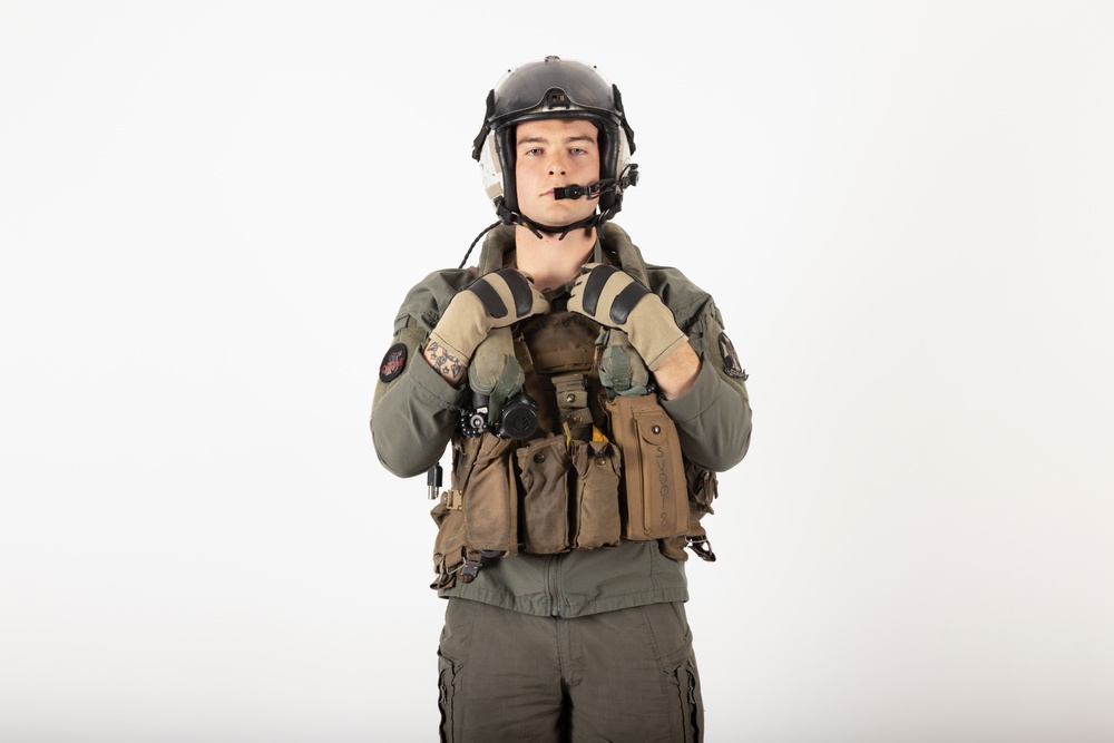 DVIDS - Images - America’s Airshow: Marines pose for Content [Image 2 of 4]