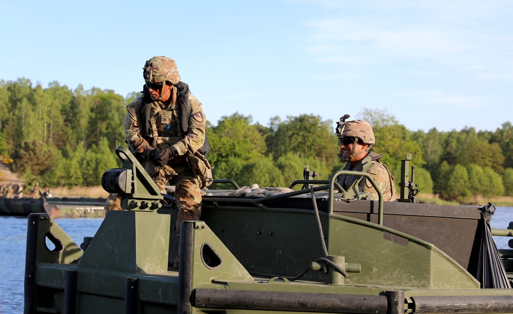 DVIDS - Images - 43rd Multi-Role Bridge Company Wet Gap Crossing [Image ...