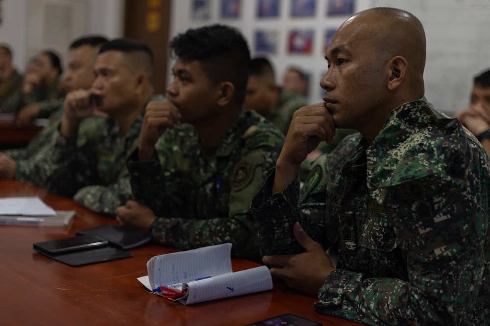 DVIDS - Images - 3rd MLR Hosts Philippine CDR for Bilateral Fires ...