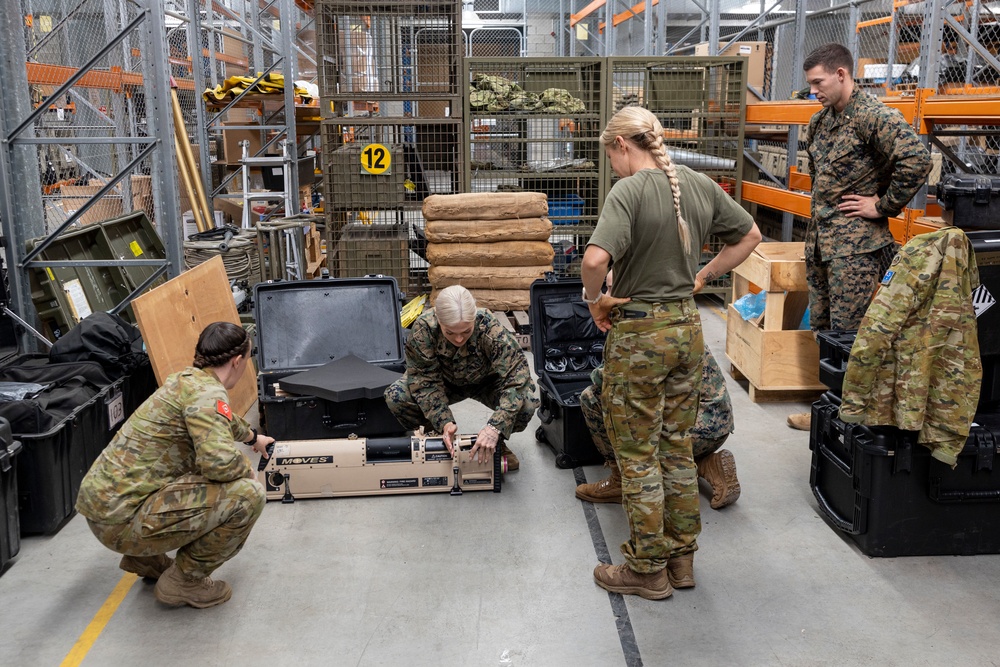 DVIDS - Images - MRF-D 24.3: U.S. Sailors, ADF prepare for Operation ...