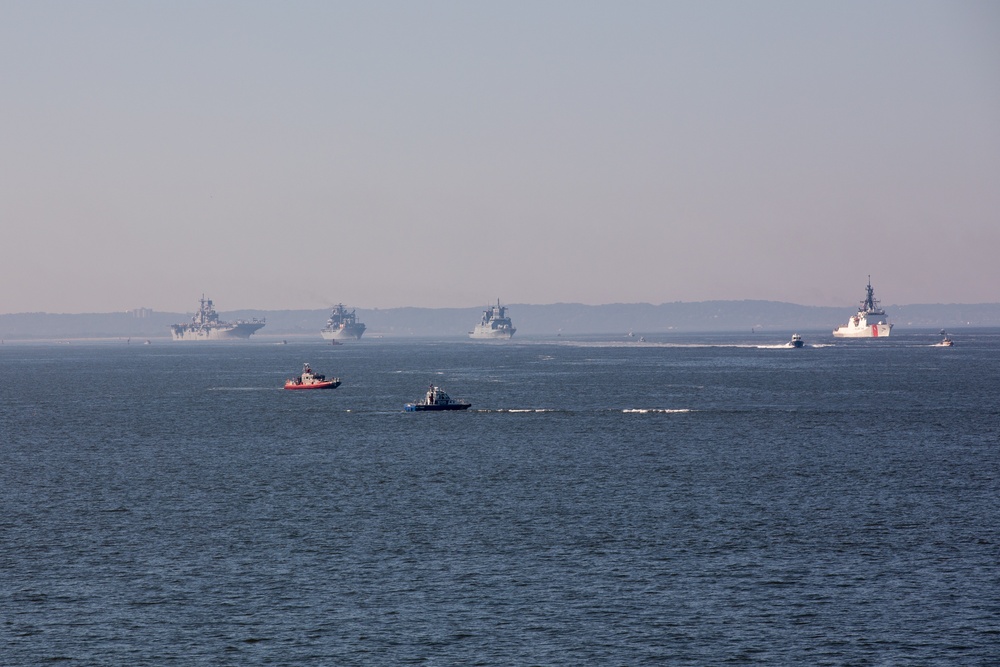 DVIDS - Images - Fort Hamilton Parade of Ships [Image 3 of 6]