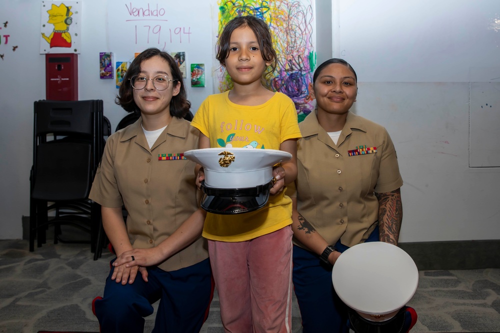 DVIDS - Images - Sailors and Marines Visit Girl Scouts Troop 6000 ...