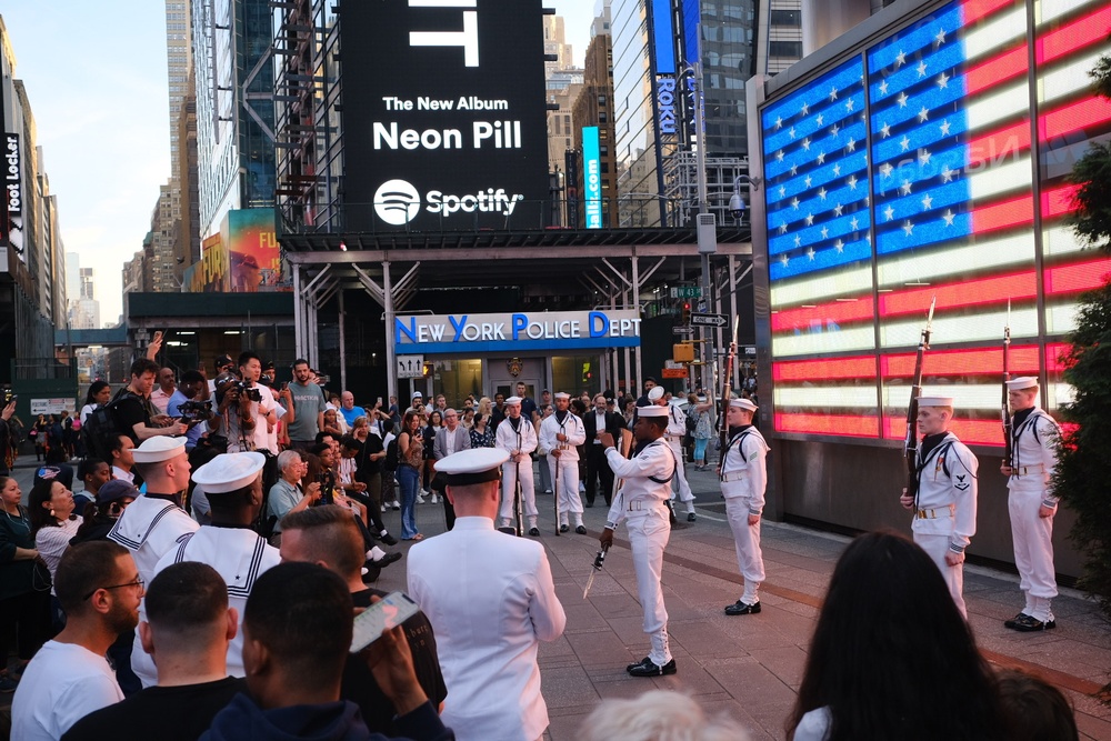 DVIDS - Images - Fleet Week New York 2024 Navy Ceremonial Guard [Image ...