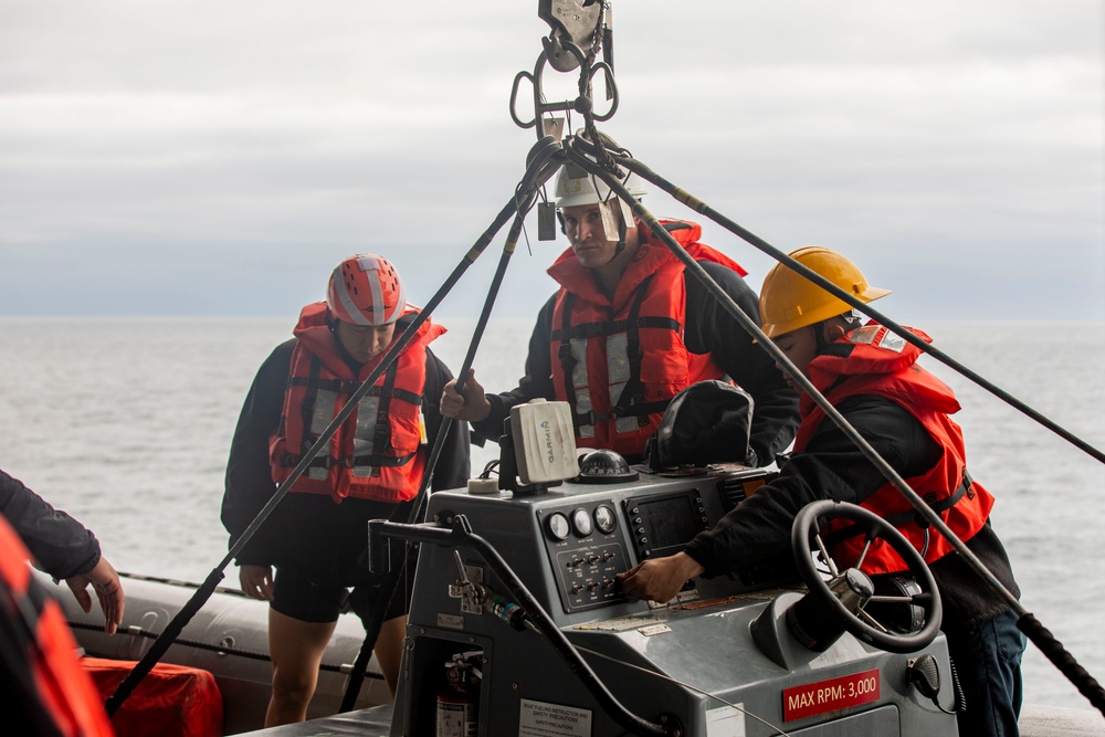 DVIDS - Images - USS Tripoli Sailors Prepare For A Boat Operation ...