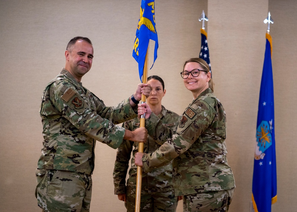 DVIDS - Images - 23rd OMRS changes command [Image 2 of 2]
