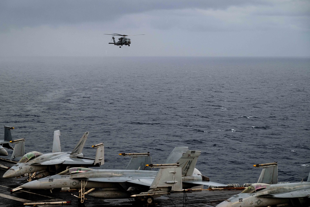 DVIDS - Images - Theodore Roosevelt Flight Ops After Thunderstorm [Image 14 of 17]