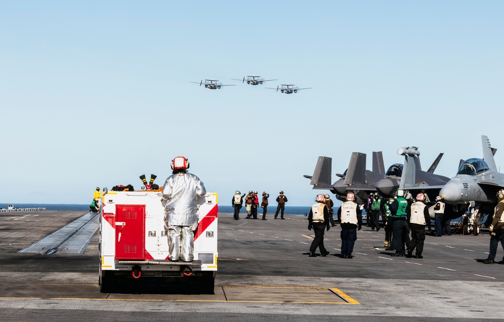 DVIDS - Images - George Washington Conducts Flight Operations [Image 2 ...