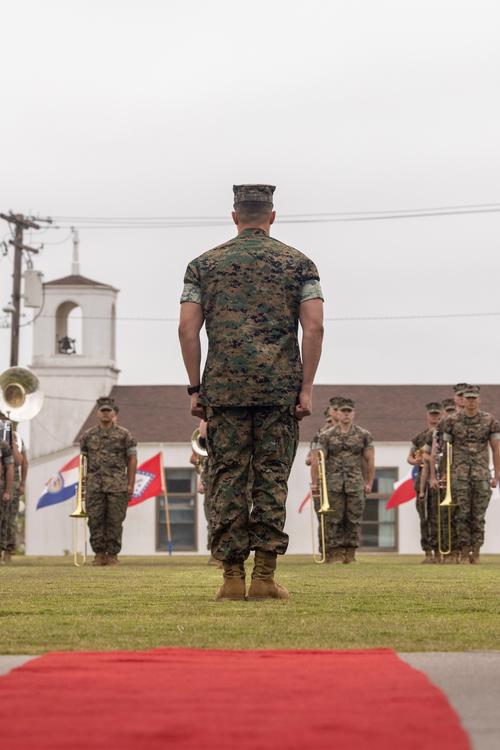 DVIDS - Images - HQ Bn. holds change of command ceremony [Image 5 of 9]
