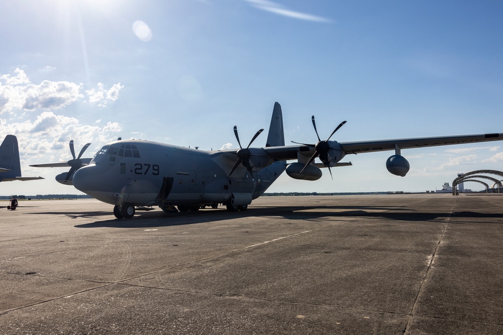 DVIDS - Images - U.S. Marines with VMGR-252 and VMA-231 support ...