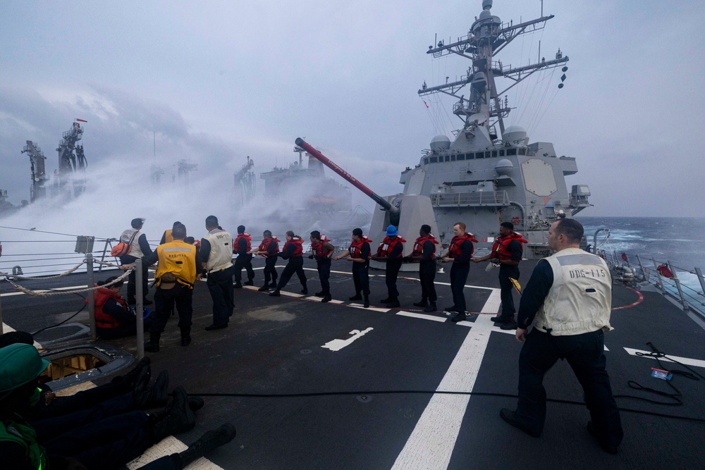 DVIDS - Images - DDG 115 RAS WITH T-AO-194 [Image 6 of 10]
