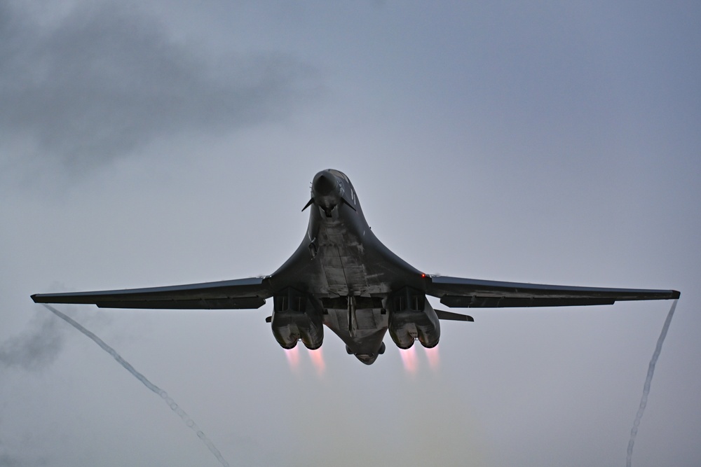 DVIDS - Images - 37th Expeditionary Bomb Squadron conducts training ...