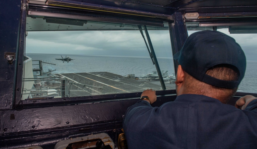 DVIDS - Images - Theodore Roosevelt Bridge Watchstanders [Image 2 of 5]