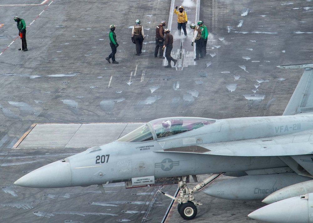 DVIDS - Images - Flight Ops on TR [Image 5 of 5]