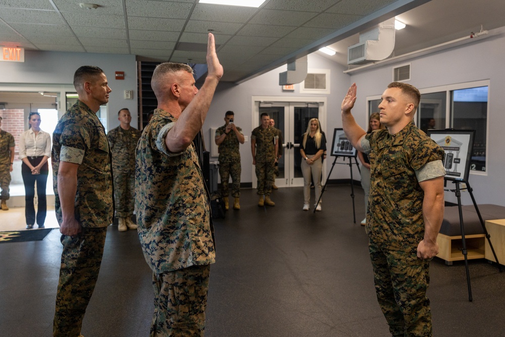 DVIDS - Images - Commandant, Gen. Smith, and Sgt. Maj. Ruiz Visit 2nd ...