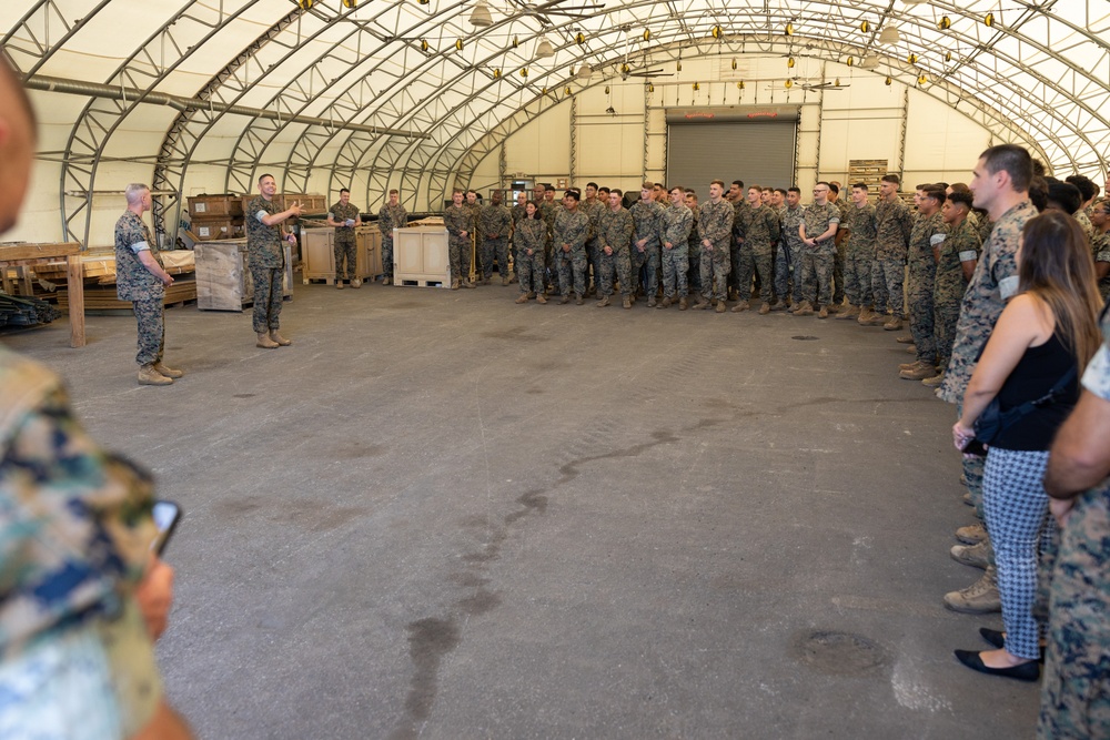 DVIDS - Images - Commandant, Gen. Smith, and Sgt. Maj. Ruiz Visit 2nd Marine Logistics Group ...