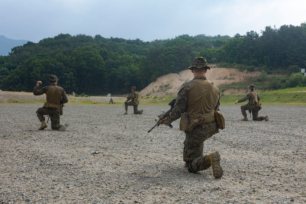DVIDS - Images - 4th Marines Execute Fundamentals of Patrolling Class ...