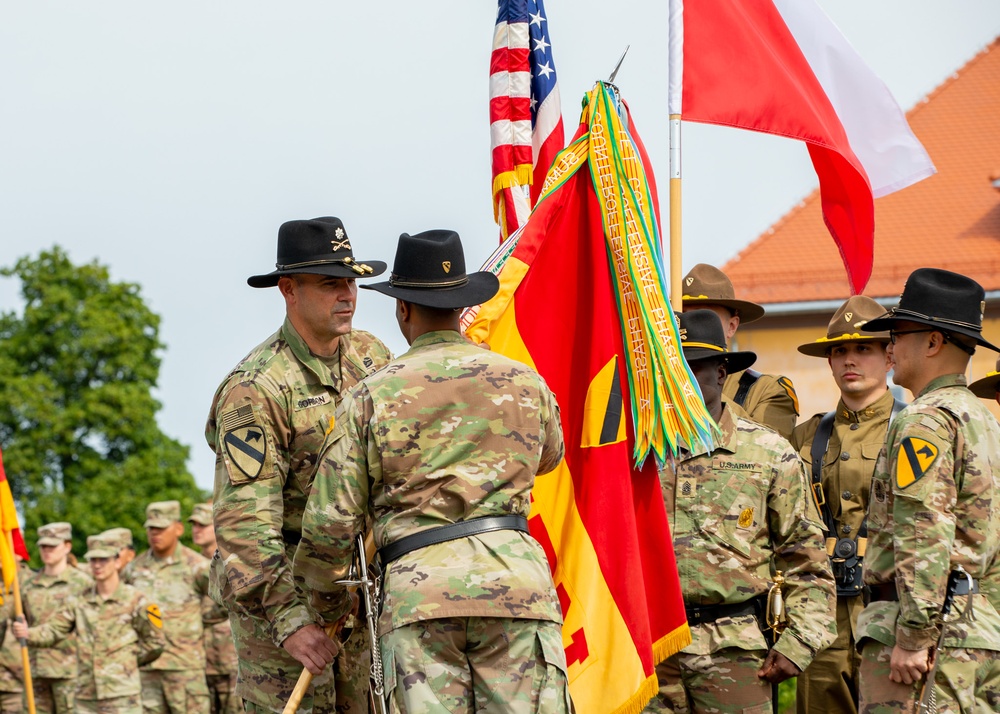 DVIDS - Images - 1st Cavalry Division's Lt. Col. Alika K. Ichinose Relinquishes Command to Lt ...