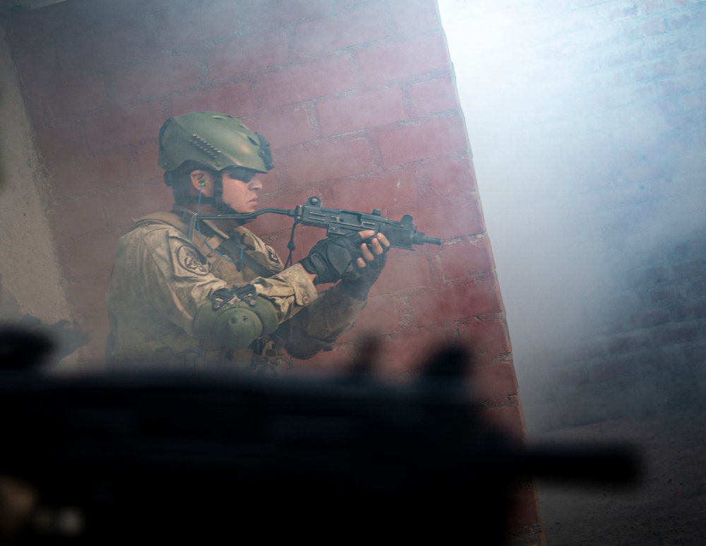 DVIDS - Images - U.S. Marines conduct urban operations training during ...