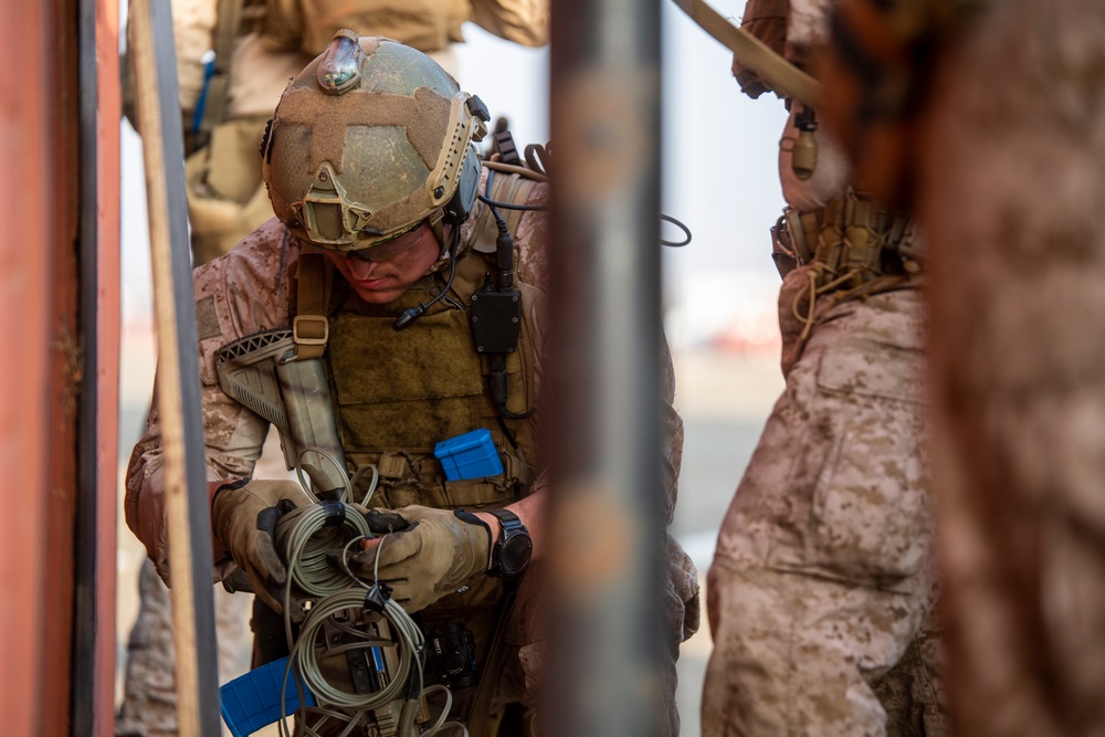 DVIDS - Images - U.S. Marines conduct simulated raid during exercise ...
