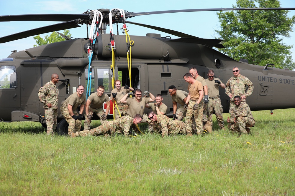 DVIDS - Images - Downed Aircraft Recovery Team Training [Image 4 of 5]