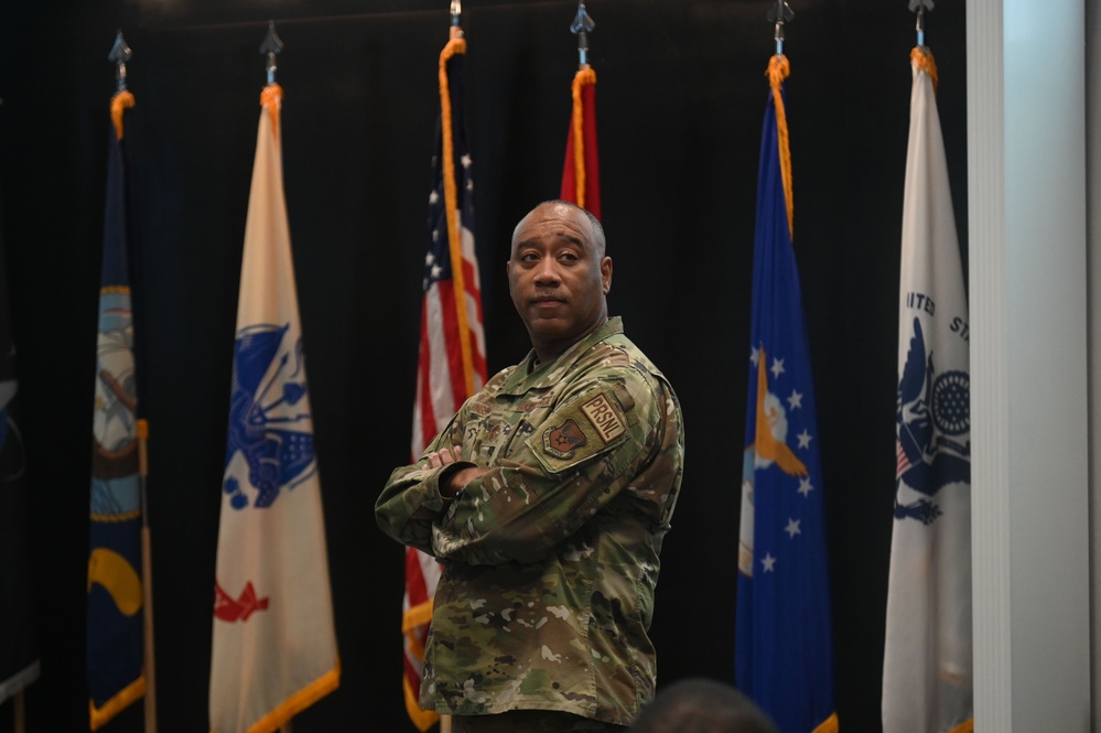 DVIDS - Images - HQ AFPC FAM visit GAFB [Image 4 of 4]
