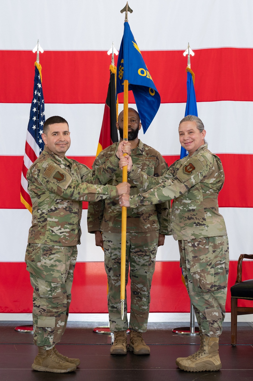 DVIDS - Images - 86th OMRS salutes new commander [Image 7 of 9]