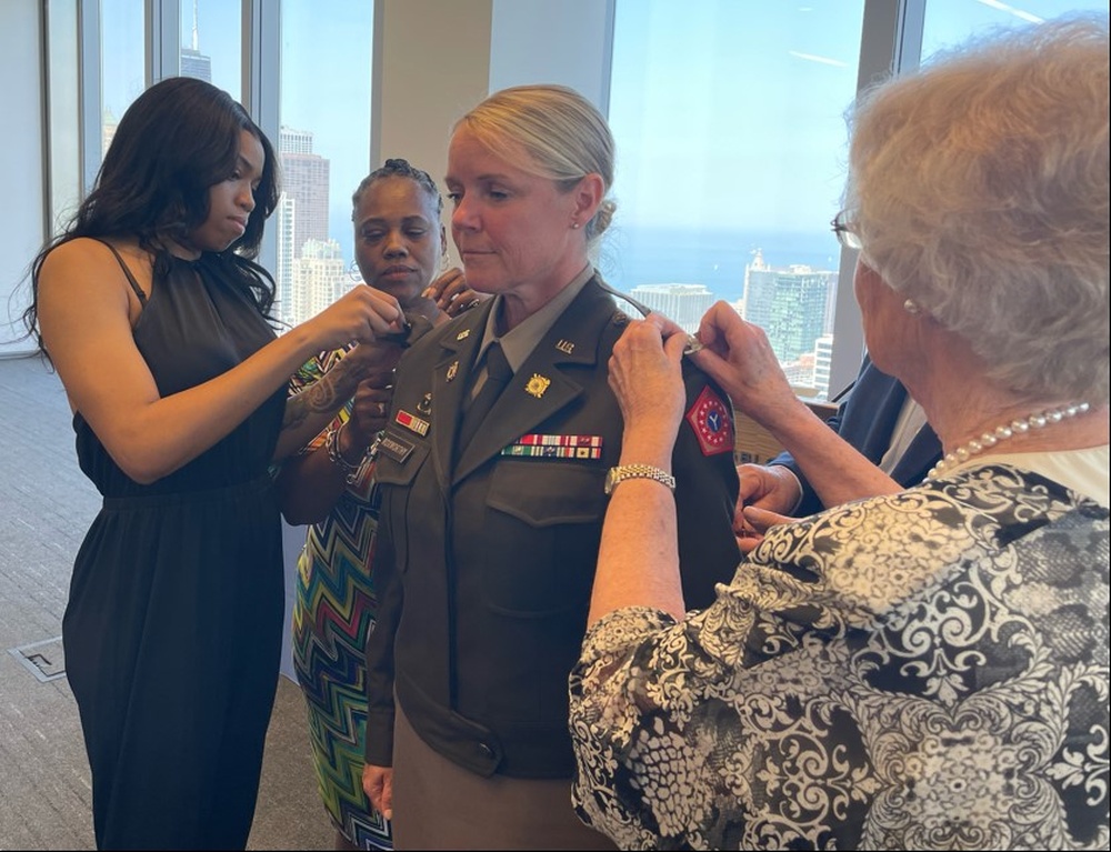 DVIDS - News - Gold Star Family Pins Rank on National Guard Colonel and ...