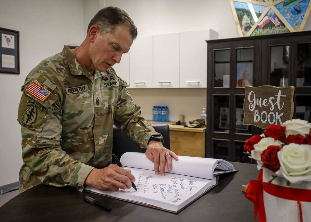 DVIDS - Images - U.S. European Command Senior Enlisted Leader visits V ...